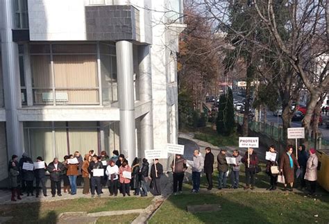 Protest Al Angajaților Apia Odată Cu Vizita Ministrului Agriculturii în Argeș Universul Argesean