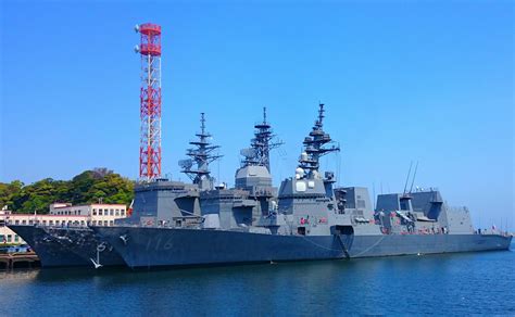 【朗報】米海軍横須賀基地に長蛇の列！ベンフォールド駆逐艦一般公開に大盛況！！ ミリサバ最前線速報
