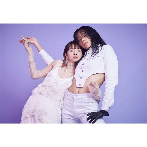 アヴちゃんさんのインスタグラム写真 アヴちゃんinstagram「「懐かしいね そうだね あの日重ねたページがなびき 恥ずかしいね