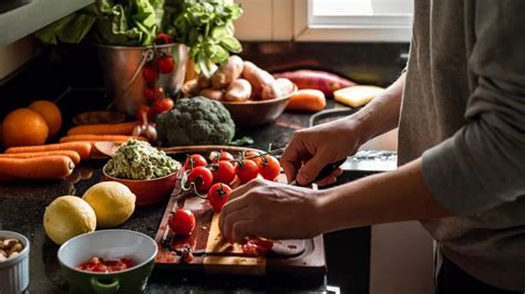 Por qué no debes hacer dietas restrictivas después de Fiestas Patrias los expertos en salud hablan