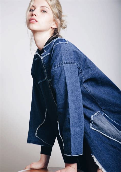 Simone R Amaze Models