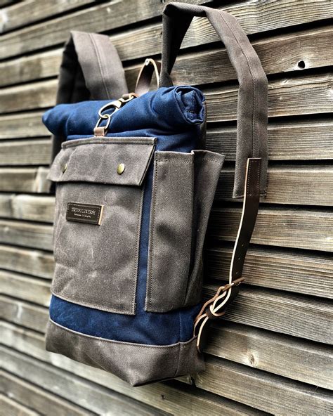 Treesizeverse — Medium Size Backpack In Waxed Canvas Waterproof