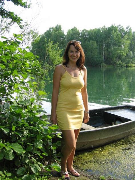 Downblouse Cleavage Pokies Page Amateur Voyeur Forum 22880 Hot Sex Picture