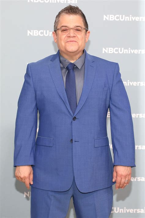 Patton Oswalt Helps Twitter Critic Raise 28k For Medical Bills Id Be Angry Too