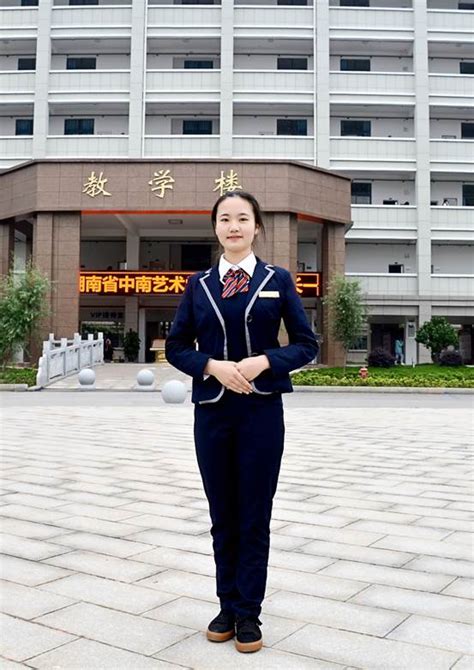 【湘北女校】18名“娇娃”2个班集体成“明星” 岳阳市教育体育局