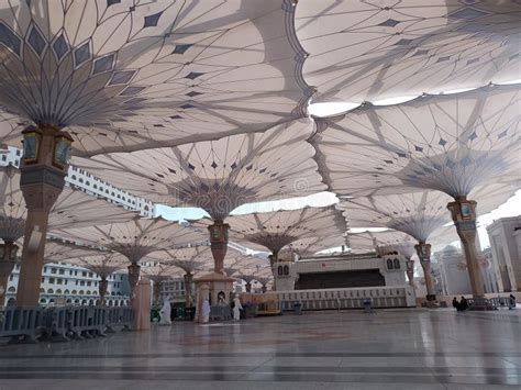 Umbrella Construction On The Square Of Al Masjid An Nabawi Or Prophet