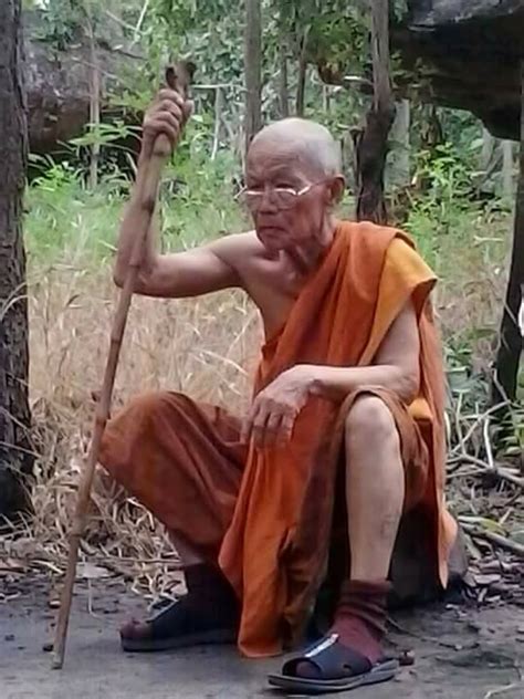 เรื่อง หลวงปู่สิงห์ วัดโบสถ์ ตกุดหวาย อศีขรภูมิ จสุรินทร์