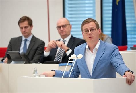 Brandenburgs Linksfraktionschef Dringt Auf Verbot Der Afd