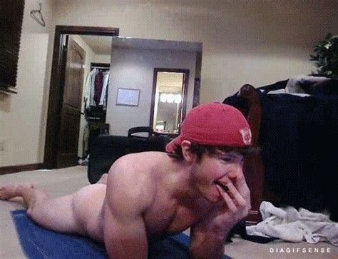 Fratpad Dustin Zito Makes With Backward Hat Sebastianbeard49