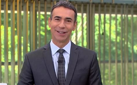Tralli é pego de surpresa na Globo e entrega vídeo na redação