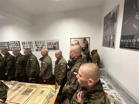 Klub Wojskowy WBZ w Międzyrzeczu NA SZLAKACH HISTORII ORĘŻA POLSKIEGO WBZ