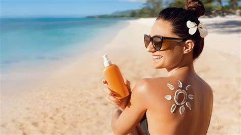 Think Twice Before Transferring Your Sunscreen Into Convenient Travel