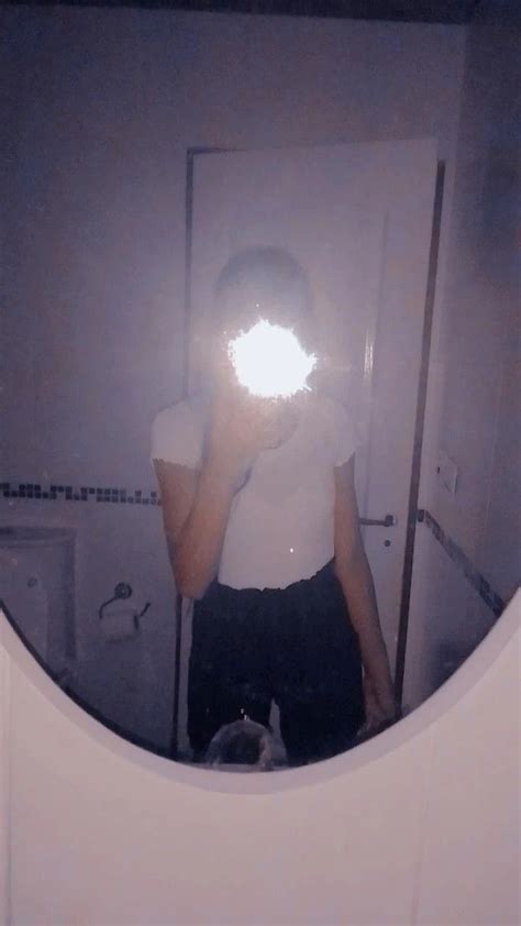 Chicas En El Espejoniñas Lindasfotos Para Fingir Que Eres Tufotos Para Instagramfotos Para