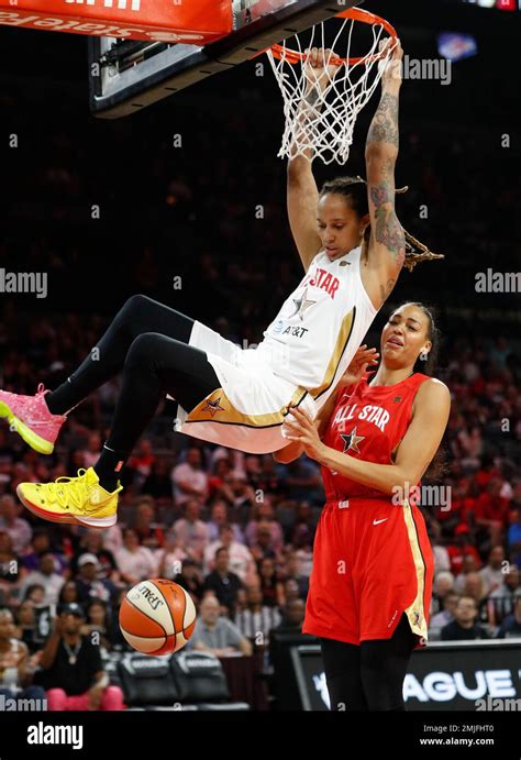 Phoenix Mercurys Brittney Griner Of Team Delle Donne Dunks Over Las