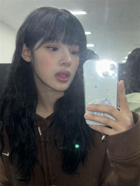 Minji And Danielle R Newjeans Hotties