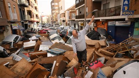 El Número De Muertos Por Las Desastrosas Inundaciones En El Este De
