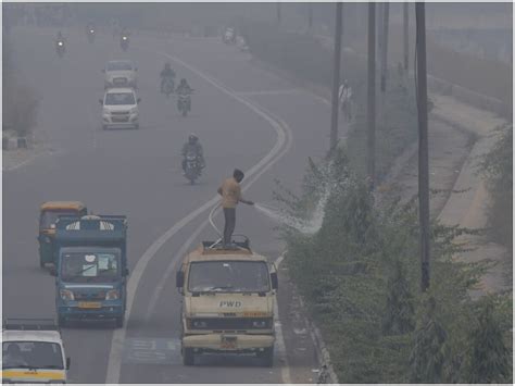 सर्दी की दस्तक के साथ ही खराब होने लगी दिल्ली की आबोहवा अस्पताल में