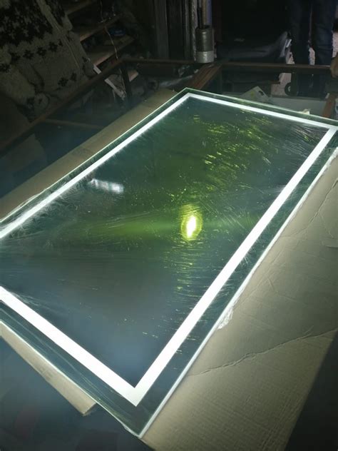 Зеркало с подсветкой в ванную - Design Glass