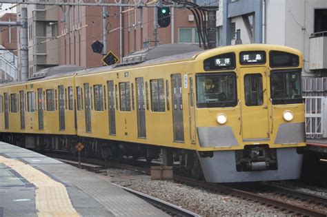 西武鉄道 西武2000系電車 2068 新井薬師前駅 鉄道フォト・写真 By くらぼんぼんさん レイルラボraillab