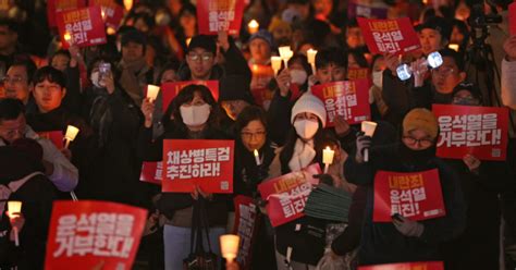 촉법소년이라 괜찮아요… 선생님 대신 퇴진 시위 나선 학생들