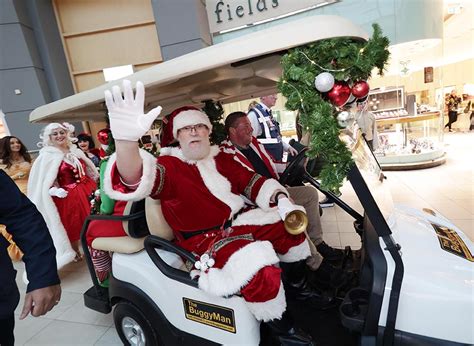 Santa Arrives To Liffey Valley
