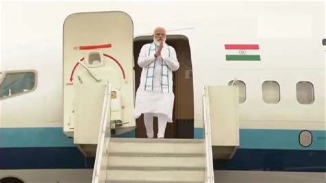 Pm Modi Visits Bharat Biotech Facility In Hyderabad To Review Covid