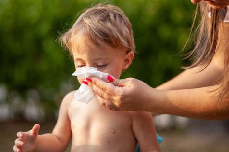 Comment laver le nez d un bébé ou d un enfant Les conseils pratiques