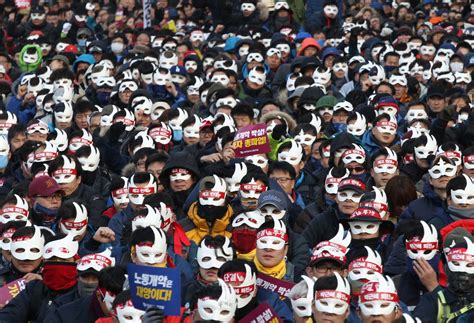 Protesters Hold Massive Anti Govt Rally Without Clash With Police