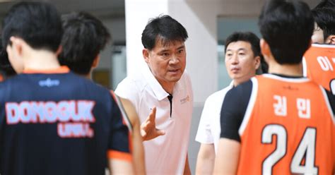 치열한 중위권 다툼 공동 4위 올라선 동국대 이호근 감독 “분위기 싸움에서 승리했다”