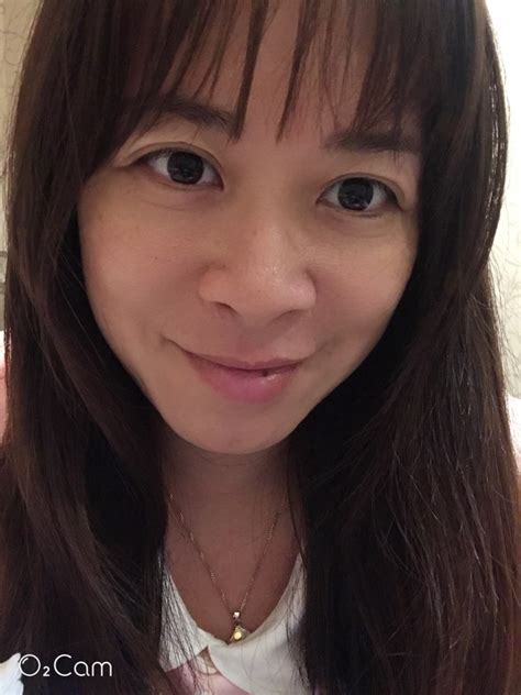 聽說剪瀏海 要呆好幾天⋯ 星期日剪的⋯還要呆幾天 本來差點變成短髮 後來設計師有阻止了 該剪的原因⋯個子矮不宜留太長頭髮 看起來更矮 請見諒
