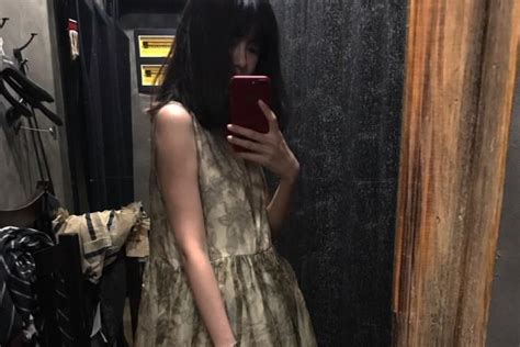 陈赫前妻出书谈离婚 现任张子萱秀钻戒含义深