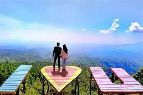 Populer Di Jepara Ini 10 Destinasi Wisata Memukau Dan Unggulan Yang