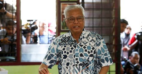Malaysias Ex Pm Ismail Declares Wealth To Anti Graft Agency Amid