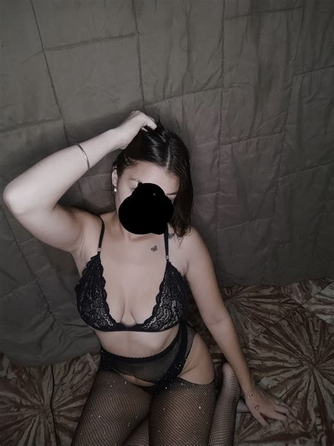 come here and lick my armpit, NOW IT'S AN ORDER : r/armpitfetish