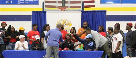 Crisp County High School Signing Day Quay Chooses Uga Cordele Dispatch