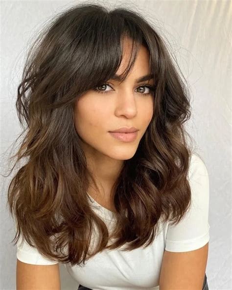 15 Soft And Modern Medium Bangs Looks Dreambundles
