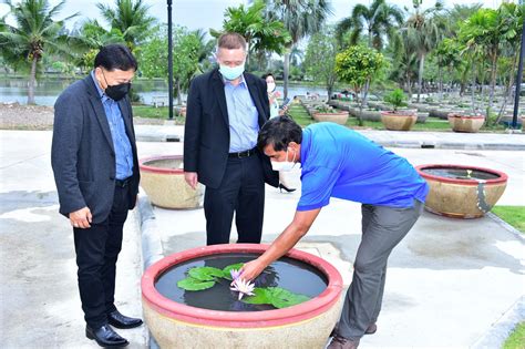 สถาบันการจัดการปัญญาภิวัฒน์ เยี่ยมชมพิพิธภัณฑ์บัว