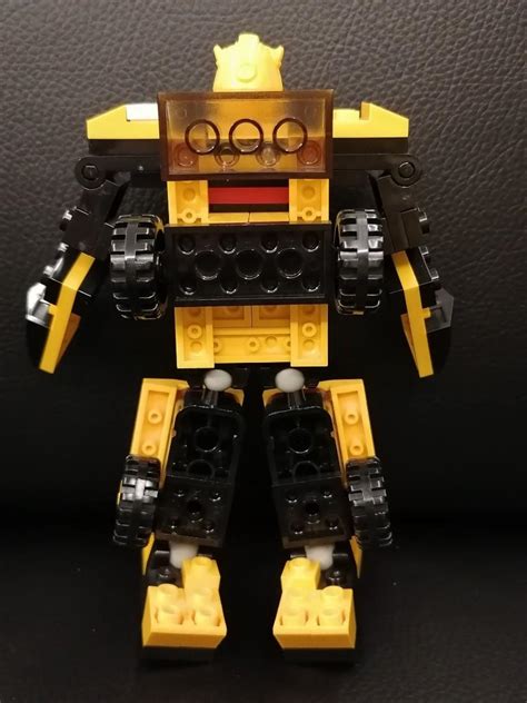 Kre O Transformers Bumblebee Hobbies And Toys Toys And Games On Carousell