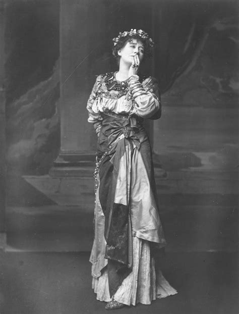 Ellen Terry Life Story And Fabulous Photos Of A Victorian Theatrical Icon