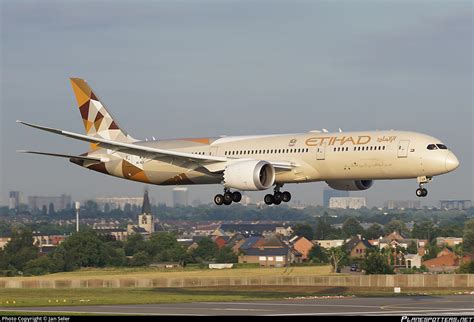 A6 Blk Etihad Airways Boeing 787 9 Dreamliner Photo By Jan Seler Id