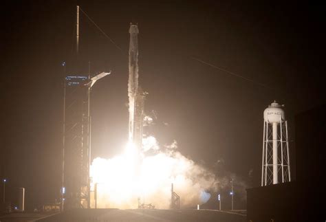 Spacex Obtiene Contrato De La Fuerza Aérea Por 102 Millones Para