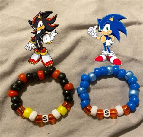 Sonic And Shadow Kandi ️💙🖤 In 2025 Diy Kandi Bracelets Pony Bead