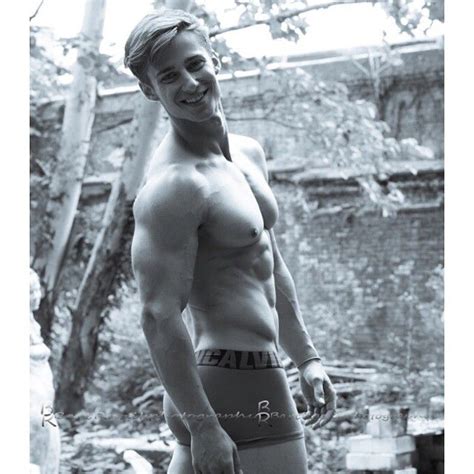 Mejores 105 Imágenes De Tyson Dayley En Pinterest Cuerpo De Hombre