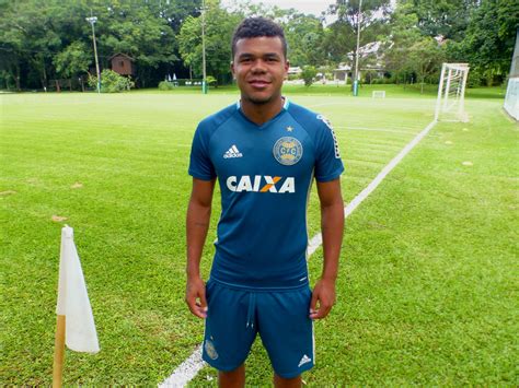 Cria Do Futsal E Cinco Anos De Coritiba Yan Sasse Busca Afirmação Em