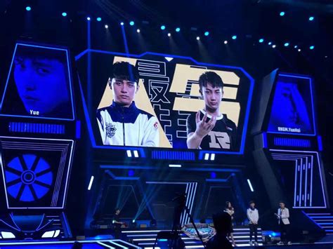Garena 極速領域 🏆【決戰亞洲盃 完美落幕🎊】 小草yue 在今天對上 Rsg小鈺雖敗猶榮！