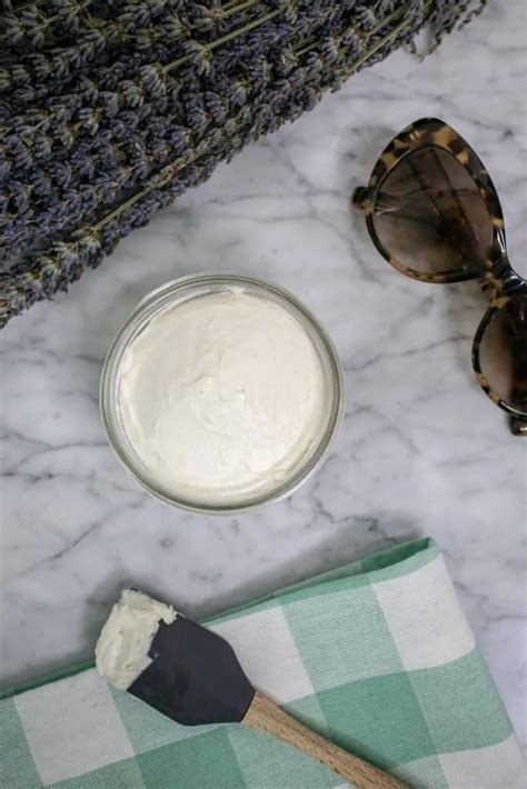 Diy After Sun Lotion With Aloe To Heal A Sunburn Naturally Made Mom