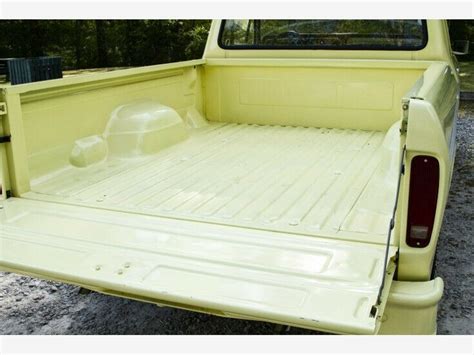 1976 Ford F 100 Pickup Classic 300 Ci I6 3 Speed Automatic Trans 6k On