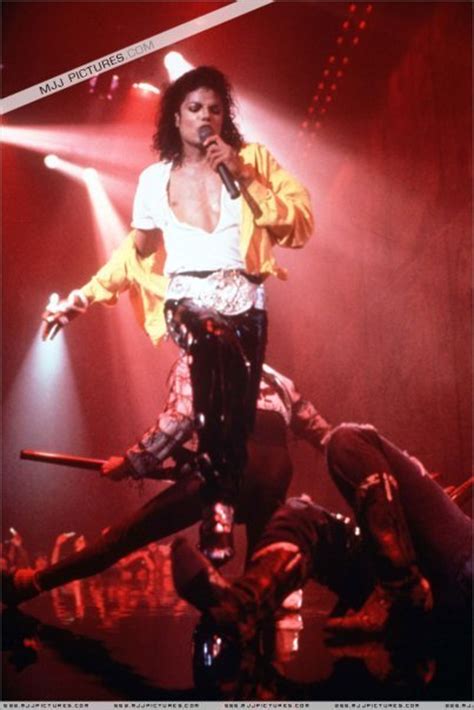 MICHAEL IN CONCERT Michael Jackson Concerts Photo 13485573 Fanpop