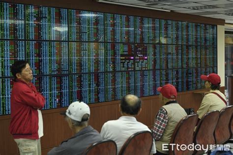 台股短線難逃劇烈震盪 投資人可趁低檔布局三大族群 Ettoday財經雲 Ettoday新聞雲