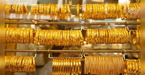 Gold Price Today One Day Before Dhanteras 2022 Become Cheaper Gold